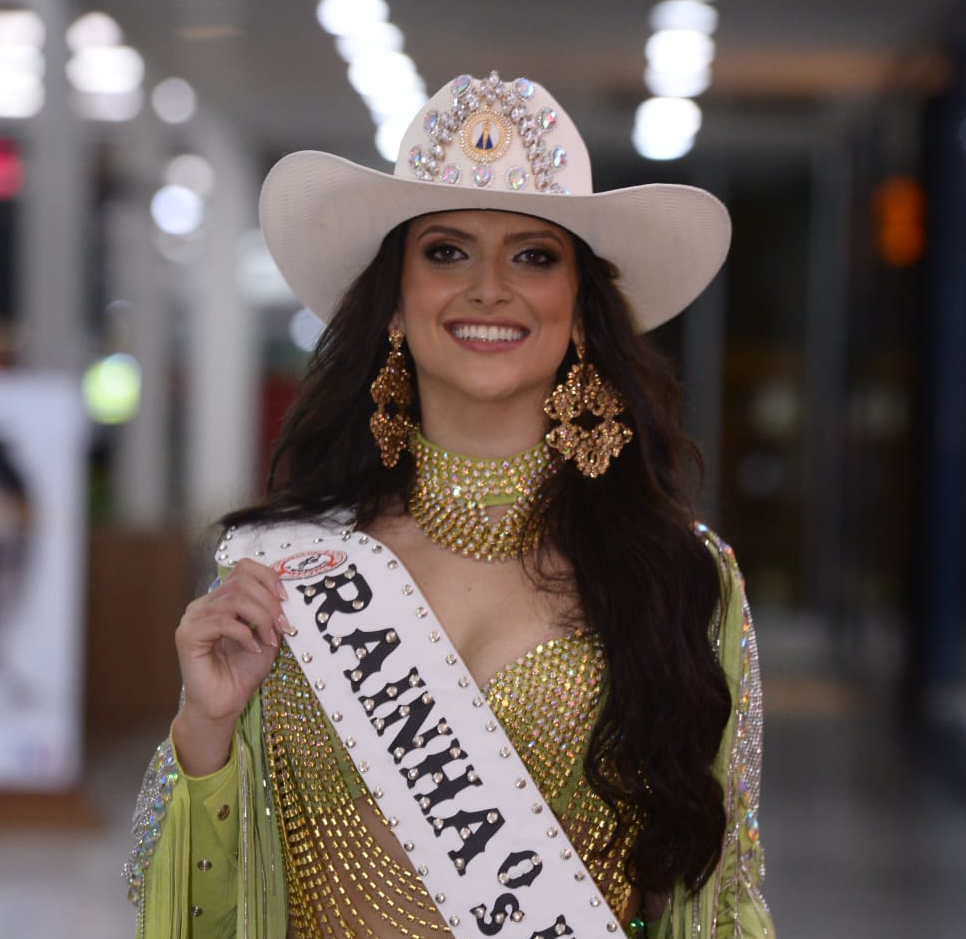Conheça Rebecca Almeida, a Rainha da Festa do Peão de Barretos ...